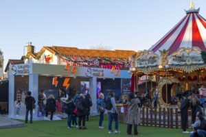 ΔΕΗ Christmas Factory: Η πόλη φωτίζεται με καλή ενέργεια